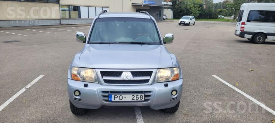 Pelēks Mitsubishi Pajero 2006 Rīga, ar dzinēja tilpumu 3.20 L un nobraukumu 280 tūkst. km par 3000 €, foto 1 vietnē AUTOMOTO.COM.LV