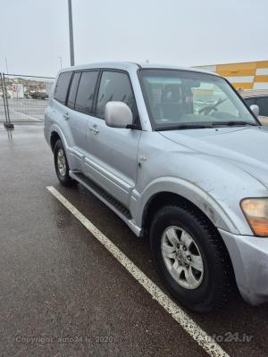 Pelēks Mitsubishi Pajero 2007 Tallina, ar dzinēja tilpumu 3.20 L un nobraukumu 320 tūkst. km par 3500 €, foto 3 vietnē AUTOMOTO.COM.LV
