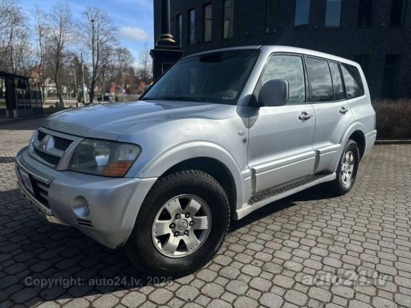 Grey Mitsubishi Pajero 2007 in Tallinn, with an engine capacity of 3.20 L and mileage of 345 thousand km for 3999 €, photo 1 on AUTOMOTO.COM.LV