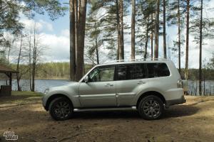 Pelēks Mitsubishi Pajero 2007 Viļņa, ar dzinēja tilpumu 3.20 L un nobraukumu 287 tūkst. km par 6700 €, foto 5 vietnē AUTOMOTO.COM.LV