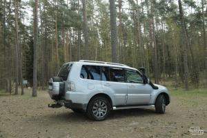 Pelēks Mitsubishi Pajero 2007 Viļņa, ar dzinēja tilpumu 3.20 L un nobraukumu 287 tūkst. km par 6700 €, foto 8 vietnē AUTOMOTO.COM.LV