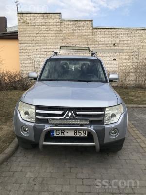 Grey Mitsubishi Pajero 2007 in Ventspils, with an engine capacity of 3.20 L and mileage of 168 thousand km for 8000 €, photo  on AUTOMOTO.COM.LV