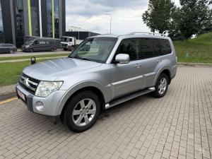 Grey Mitsubishi Pajero 2007 in Vilnius, with an engine capacity of 3.20 L and mileage of 201 thousand km for 6500 €, photo  on AUTOMOTO.COM.LV