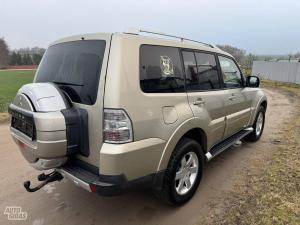 Grey Mitsubishi Pajero 2008 in Marijampole, with an engine capacity of 3.20 L and mileage of 320 thousand km for 4950 €, photo 6 on AUTOMOTO.COM.LV