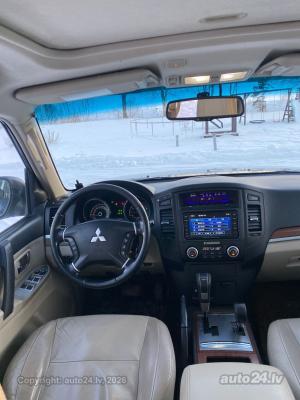 Pelēks Mitsubishi Pajero 2008 Tallina, ar dzinēja tilpumu 3.20 L un nobraukumu 290 tūkst. km par 6300 €, foto 5 vietnē AUTOMOTO.COM.LV