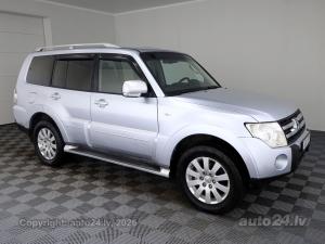 Grey Mitsubishi Pajero 2008 in Tallinn, with an engine capacity of 3.20 L and mileage of 364 thousand km for 4999 €, photo  on AUTOMOTO.COM.LV