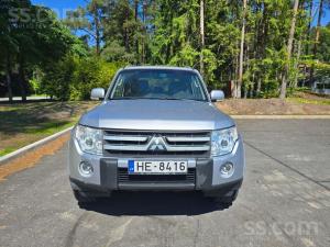Grey Mitsubishi Pajero 2008 in Riga, with an engine capacity of 3.20 L and mileage of 162 thousand km for 6400 €, photo  on AUTOMOTO.COM.LV