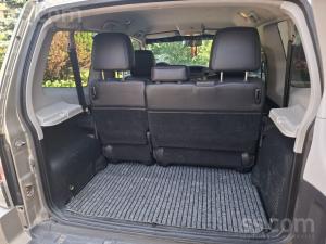 Pelēks Mitsubishi Pajero 2008 Rīga, ar dzinēja tilpumu 3.20 L un nobraukumu 319 tūkst. km par 5250 €, foto 10 vietnē AUTOMOTO.COM.LV
