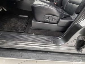 Grey Mitsubishi Pajero 2011 in Vilnius, with an engine capacity of 3.20 L and mileage of 310 thousand km for 6900 €, photo 25 on AUTOMOTO.COM.LV