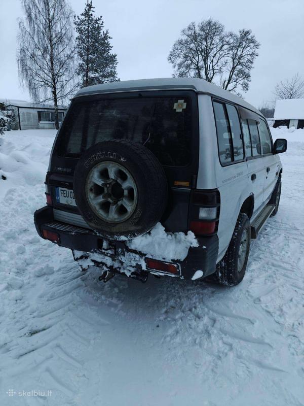 Grey Mitsubishi Pajero 1997 in Zarasai, with an engine capacity of 2.80 L and mileage of 330 thousand km for 6000 €, photo 4 on AUTOMOTO.COM.LV