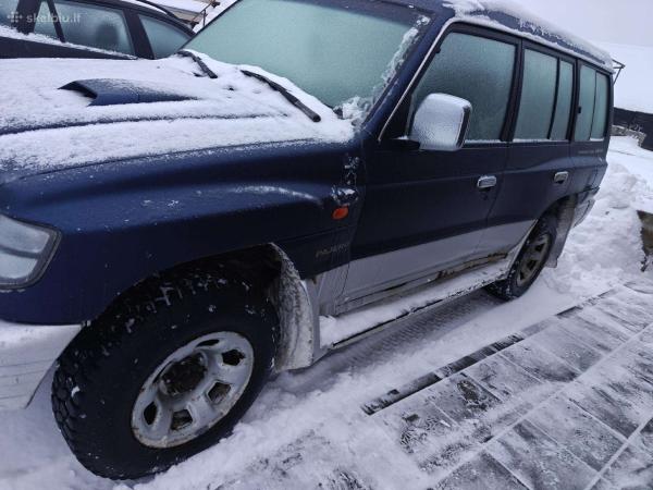 Grey Mitsubishi Pajero 1997 in Zarasai, with an engine capacity of 2.80 L and mileage of 330 thousand km for 6000 €, photo 6 on AUTOMOTO.COM.LV