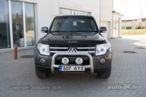 Grey Mitsubishi Pajero 2007 in Tartu, with an engine capacity of 3.20 L and mileage of 327 thousand km for 7500 €, photo 3 on AUTOMOTO.COM.LV