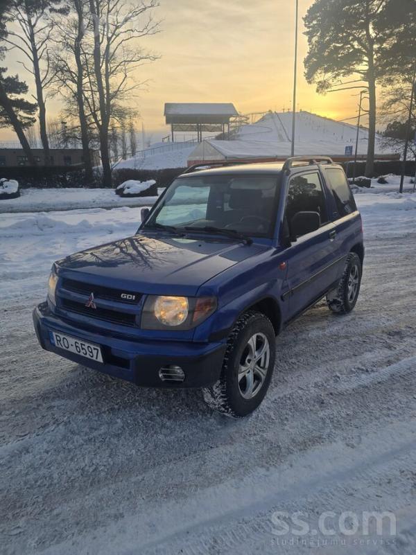 Zils Mitsubishi pajero-pinin 2001 Ventspils, ar dzinēja tilpumu 1.80 L un nobraukumu 226 tūkst. km par 3500 €, foto 1 vietnē AUTOMOTO.COM.LV