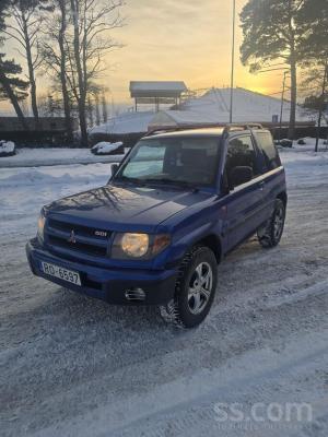 Blue Mitsubishi pajero-pinin 2001 in Ventspils, with an engine capacity of 1.80 L and mileage of 226 thousand km for 3500 €, photo  on AUTOMOTO.COM.LV