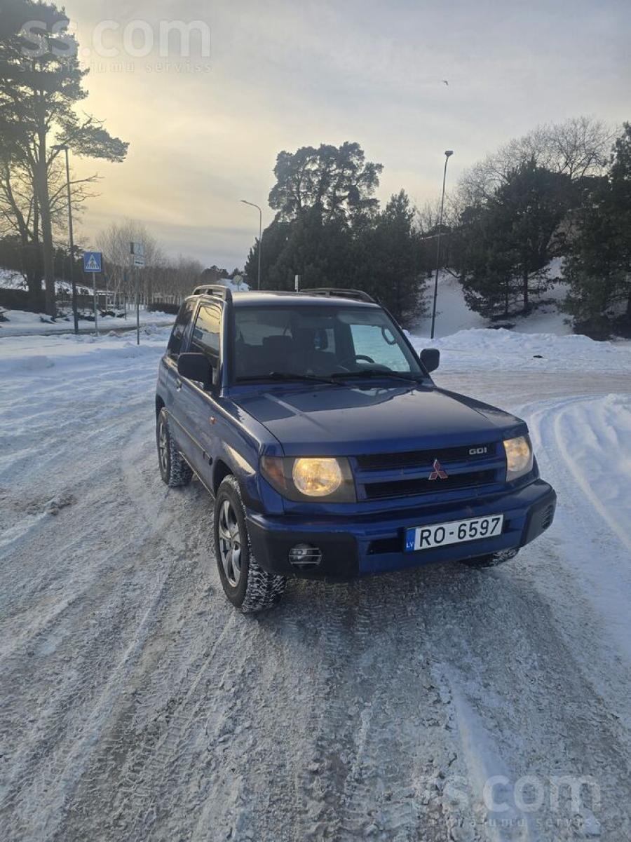 Zils Mitsubishi pajero-pinin 2001 Ventspils, ar dzinēja tilpumu 1.80 L un nobraukumu 226 tūkst. km par 3500 €, foto 2 vietnē AUTOMOTO.COM.LV