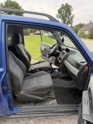 Zils Mitsubishi pajero-pinin 2001 Ventspils, ar dzinēja tilpumu 1.30 L un nobraukumu 0 tūkst. km par 3200 €, foto 12 vietnē AUTOMOTO.COM.LV