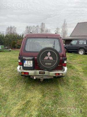 Red Mitsubishi Pajero 1992 in Talsi, with an engine capacity of 2.50 L and mileage of 250 thousand km for 1550 €, photo 2 on AUTOMOTO.COM.LV
