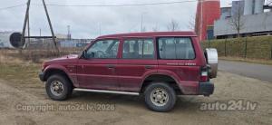 Sarkans Mitsubishi Pajero 1997 Tallina, ar dzinēja tilpumu 2.80 L un nobraukumu 380 tūkst. km par 1650 €, foto 3 vietnē AUTOMOTO.COM.LV