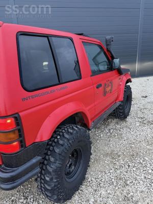 Sarkans Mitsubishi Pajero 1998 Balvi, ar dzinēja tilpumu 3.20 L un nobraukumu 200 tūkst. km par 7499 €, foto 7 vietnē AUTOMOTO.COM.LV