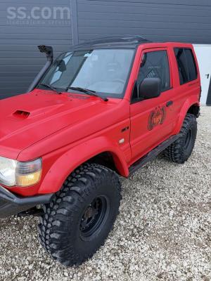 Sarkans Mitsubishi Pajero 1998 Balvi, ar dzinēja tilpumu 3.20 L un nobraukumu 200 tūkst. km par 7499 €, foto 8 vietnē AUTOMOTO.COM.LV