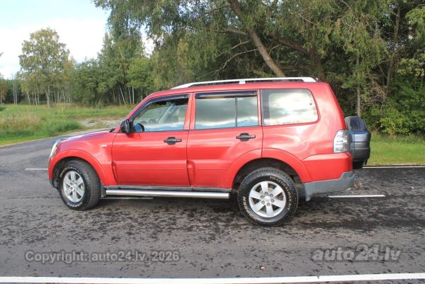 Mitsubishi Pajero 2007 Rapla vietnē Sarkans Mitsubishi Pajero 2007 Rapla, ar dzinēja tilpumu 3.20 L un nobraukumu 349 tūkst. km par 6450 €, foto 4 vietnē AUTOMOTO.COM.LV