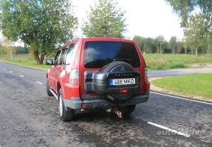 Red Mitsubishi Pajero 2007 in Rapla, with an engine capacity of 3.20 L and mileage of 350 thousand km for 5390 €, photo 8 on AUTOMOTO.COM.LV