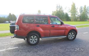 Red Mitsubishi Pajero 2007 in Rapla, with an engine capacity of 3.20 L and mileage of 350 thousand km for 5390 €, photo 11 on AUTOMOTO.COM.LV