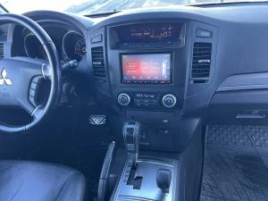 Sarkans Mitsubishi Pajero 2009 Rēzekne, ar dzinēja tilpumu 3.20 L un nobraukumu 158 tūkst. km par 6850 €, foto 9 vietnē AUTOMOTO.COM.LV