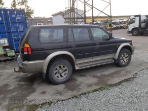 Melns Mitsubishi Pajero Sport 2000 Tallina, ar dzinēja tilpumu 2.50 L un nobraukumu 265 tūkst. km par 4340 €, foto 4 vietnē AUTOMOTO.COM.LV