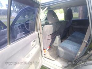Melns Mitsubishi Pajero Sport 2001 Tallina, ar dzinēja tilpumu 2.50 L un nobraukumu 0 tūkst. km par 2500 €, foto 3 vietnē AUTOMOTO.COM.LV