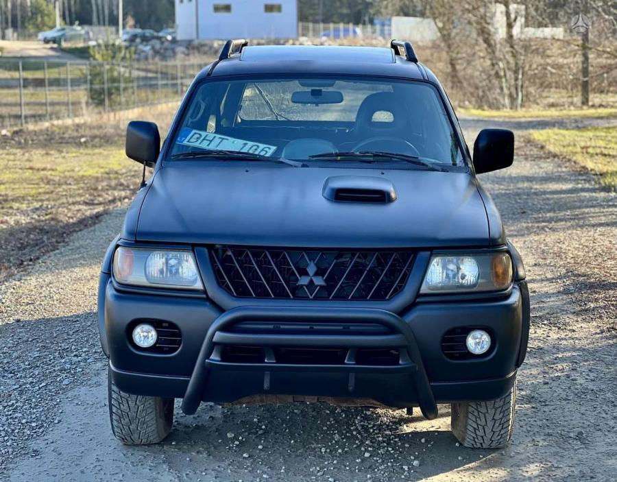 Melns Mitsubishi Pajero Sport 2005 Viļņa, ar dzinēja tilpumu 2.48 L un nobraukumu 230 tūkst. km par 3700 €, foto 10 vietnē AUTOMOTO.COM.LV