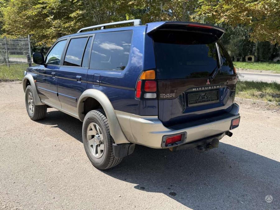 Zils Mitsubishi Pajero Sport 2001 Šauļi, ar dzinēja tilpumu 3.00 L un nobraukumu 179 tūkst. km par 2950 €, foto 4 vietnē AUTOMOTO.COM.LV