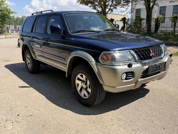 Zils Mitsubishi Pajero Sport 2001 Šauļi, ar dzinēja tilpumu 3.00 L un nobraukumu 179 tūkst. km par 2950 €, foto 7 vietnē AUTOMOTO.COM.LV