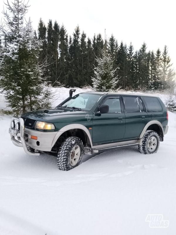 Mitsubishi Pajero Sport 1999 Naujoji Akmenė, ar dzinēja tilpumu 3.00 L un nobraukumu 255 tūkst. km par 2600 €, foto 2 vietnē AUTOMOTO.COM.LV