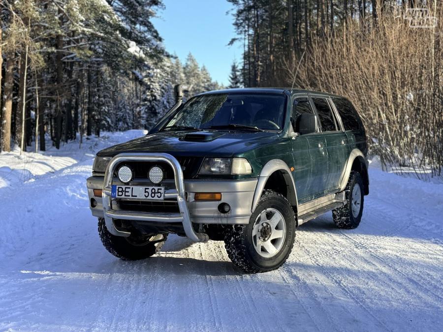Mitsubishi Pajero Sport 1999 in Mazeikiai, with an engine capacity of 3.00 L and mileage of 250 thousand km for 3400 €, photo 1 on AUTOMOTO.COM.LV