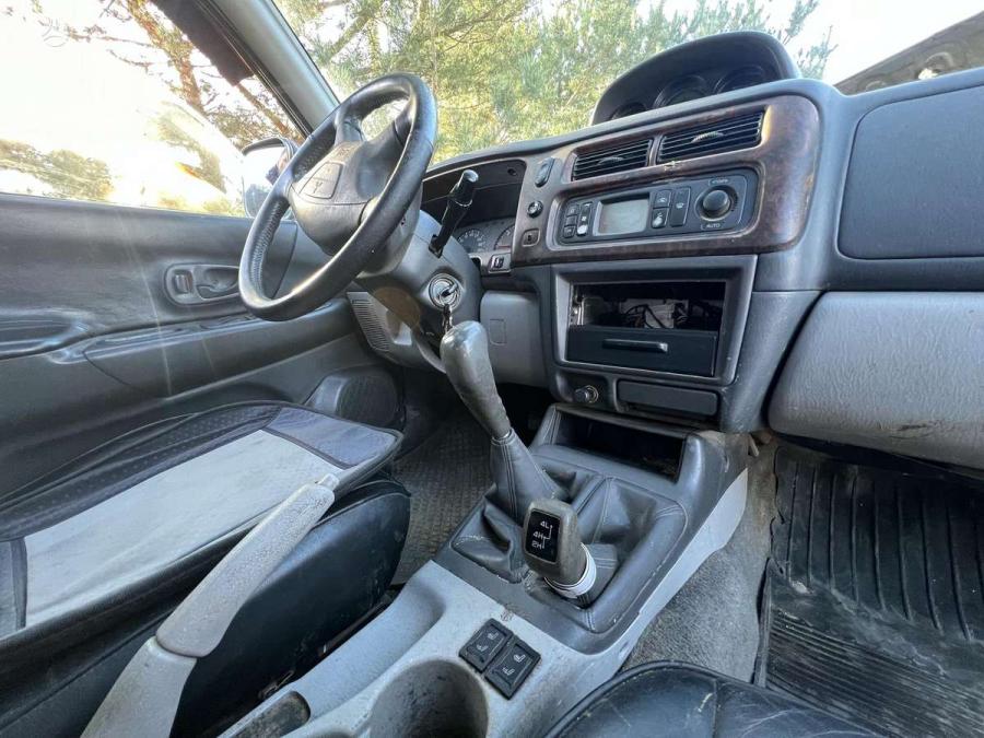 Mitsubishi Pajero Sport 2005 Viļņa, ar dzinēja tilpumu 2.48 L un nobraukumu 200 tūkst. km par 3300 €, foto 6 vietnē AUTOMOTO.COM.LV
