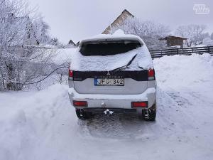 Mitsubishi Pajero Sport 2006 in Raseiniai, with an engine capacity of 2.50 L and mileage of 150 thousand km for 3000 €, photo 5 on AUTOMOTO.COM.LV