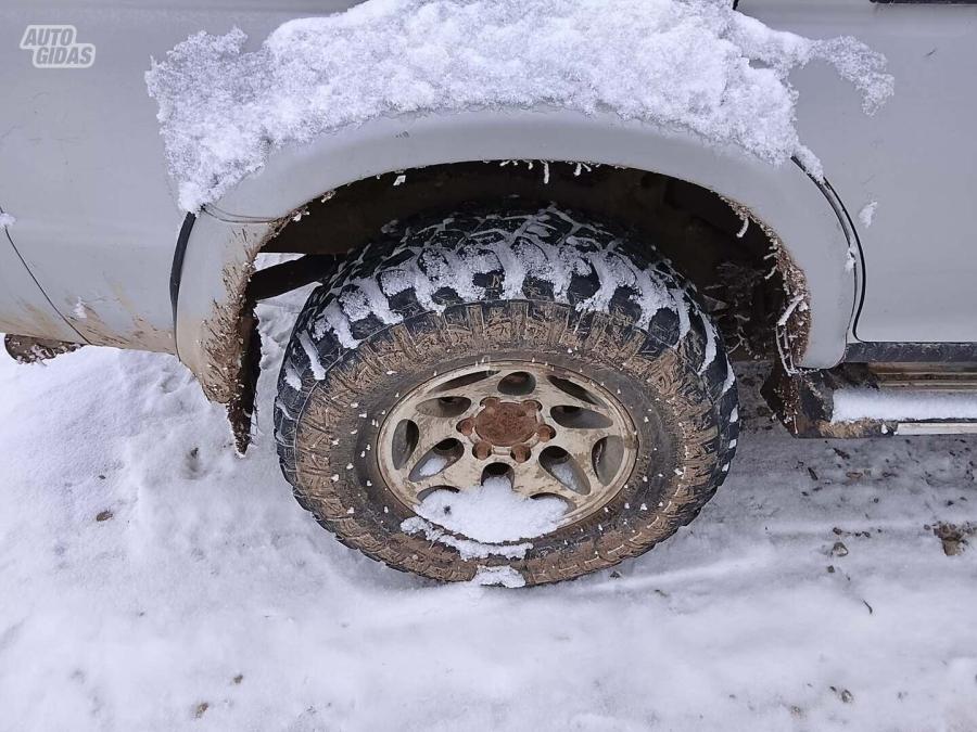 Mitsubishi Pajero Sport 2006 in Raseiniai, with an engine capacity of 2.50 L and mileage of 150 thousand km for 3000 €, photo 8 on AUTOMOTO.COM.LV