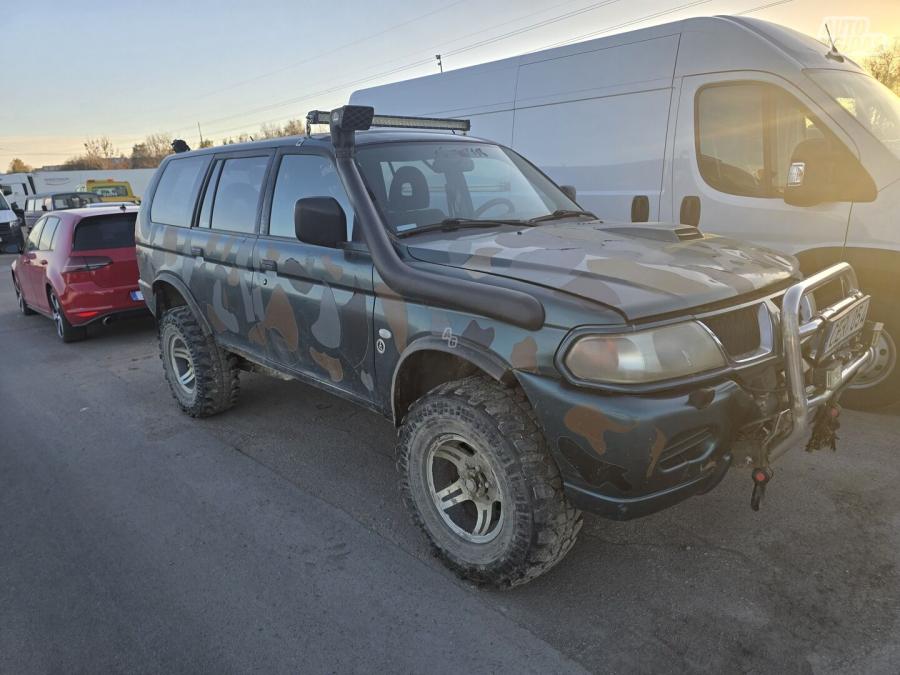 Mitsubishi Pajero Sport 2006 Šauļi, ar dzinēja tilpumu 2.50 L un nobraukumu 300 tūkst. km par 2000 €, foto 3 vietnē AUTOMOTO.COM.LV