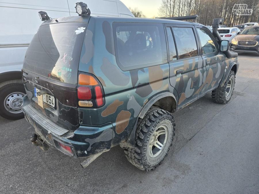 Mitsubishi Pajero Sport 2006 Šauļi, ar dzinēja tilpumu 2.50 L un nobraukumu 300 tūkst. km par 2000 €, foto 5 vietnē AUTOMOTO.COM.LV