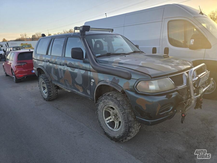 Mitsubishi Pajero Sport 2006 Šauļi, ar dzinēja tilpumu 2.50 L un nobraukumu 300 tūkst. km par 1499 €, foto 3 vietnē AUTOMOTO.COM.LV