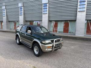 Green Mitsubishi Pajero Sport 1998 in Vilnius, with an engine capacity of 2.48 L and mileage of 289 thousand km for 2800 €, photo  on AUTOMOTO.COM.LV