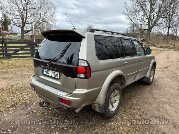 Grey Mitsubishi Pajero Sport 2006 in Tallinn, with an engine capacity of 2.50 L and mileage of 113 thousand km for 6000 €, photo 3 on AUTOMOTO.COM.LV