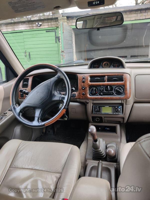 Sarkans Mitsubishi Pajero Sport 1999 Tallina, ar dzinēja tilpumu 3.00 L un nobraukumu 190 tūkst. km par 4600 €, foto 4 vietnē AUTOMOTO.COM.LV