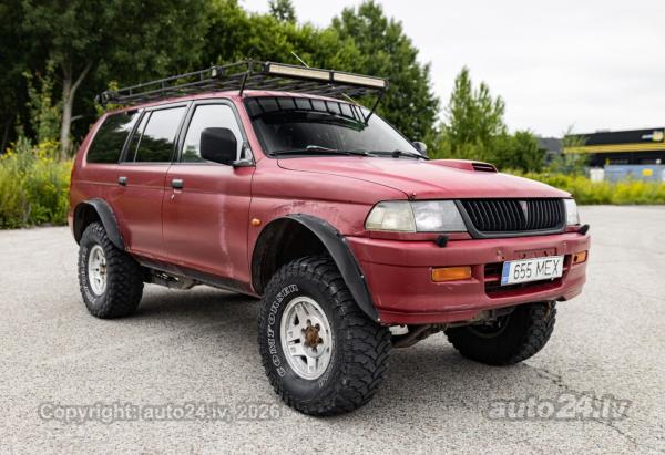 Красный Мицубиси Паджеро Спорт 2001 в Таллин, объемом двигателя 2.50 л и пробегом 0 тыс. км за 2999 €, фото 1 на AUTOMOTO.COM.LV