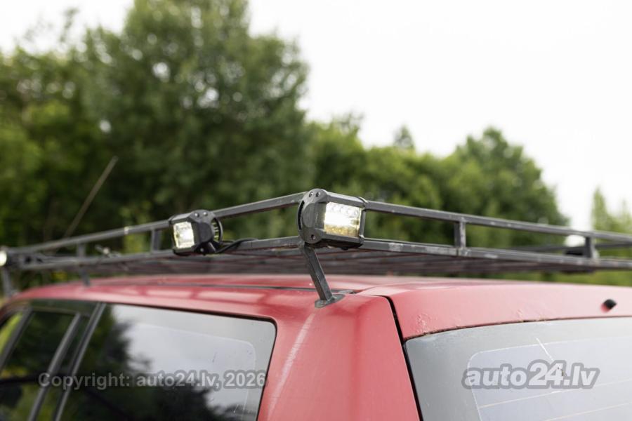 Sarkans Mitsubishi Pajero Sport 2001 Tallina, ar dzinēja tilpumu 2.50 L un nobraukumu 0 tūkst. km par 2999 €, foto 13 vietnē AUTOMOTO.COM.LV