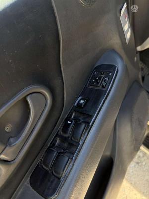 Желтый Мицубиси Паджеро Спорт 2006 в Вильнюс, объемом двигателя 2.48 л и пробегом 334 тыс. км за 3450 €, фото 15 на AUTOMOTO.COM.LV