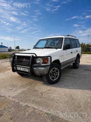 Balts Mitsubishi Pajero 1996 Liepāja, ar dzinēja tilpumu 3.00 L un nobraukumu 80 tūkst. km par 10700 €, foto  vietnē AUTOMOTO.COM.LV
