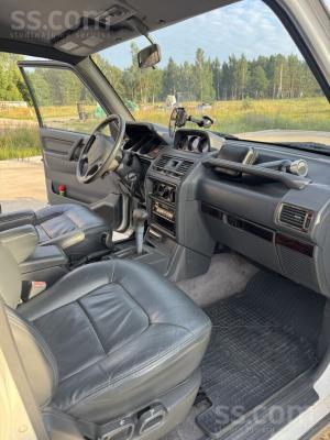 Balts Mitsubishi Pajero 1996 Liepāja, ar dzinēja tilpumu 3.00 L un nobraukumu 80 tūkst. km par 10700 €, foto 9 vietnē AUTOMOTO.COM.LV