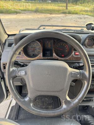 Balts Mitsubishi Pajero 1996 Liepāja, ar dzinēja tilpumu 3.00 L un nobraukumu 80 tūkst. km par 10700 €, foto 10 vietnē AUTOMOTO.COM.LV